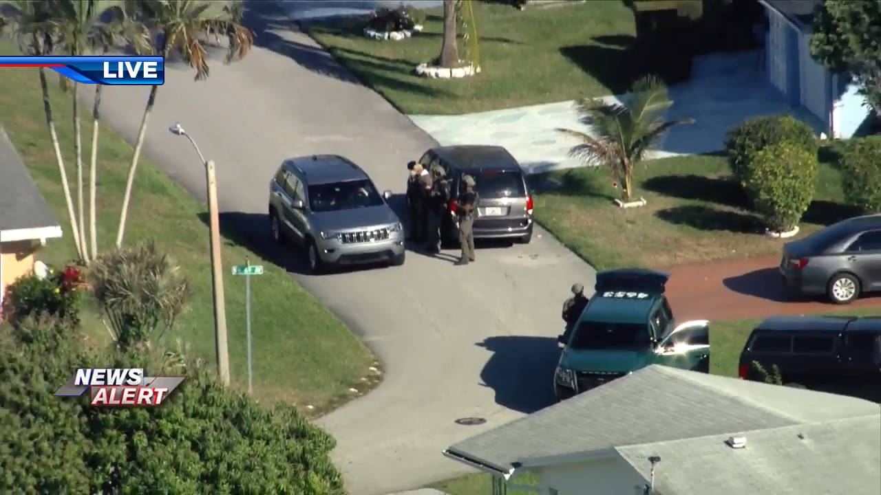 Perimeter established in Tamarac to find homicide suspect - WSVN 7News ...
