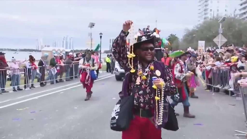 Avast! Pirates set to ‘invade’ Tampa in Gasparilla festival – WSVN ...