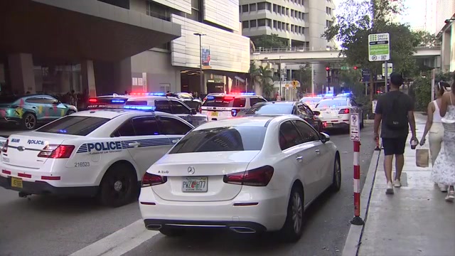 Police search Brickell apartment building amid burglary investigation ...