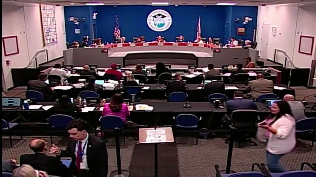 Broward County school board unanimously votes to approve contract for ...