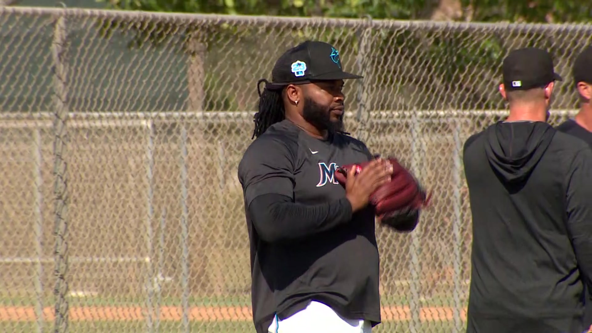 Cueto managed by Schumaker, 13 years after brawl with Cards - WSVN ...