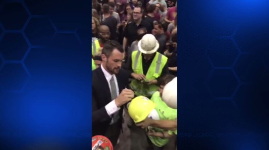 Love picks Miami; AP source says Heat also to sign Zeller - WSVN 7News ...