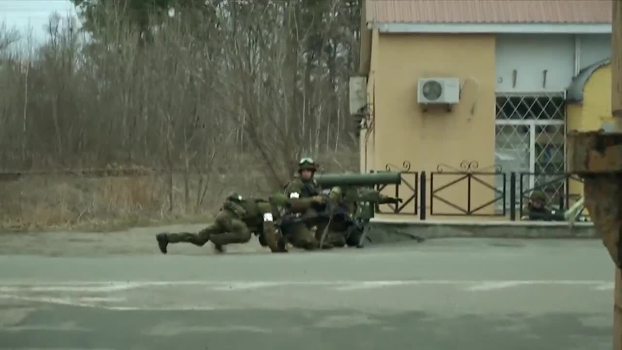 Ukraine lowers its conscription age to 25 to plug a shortfall in troop ...