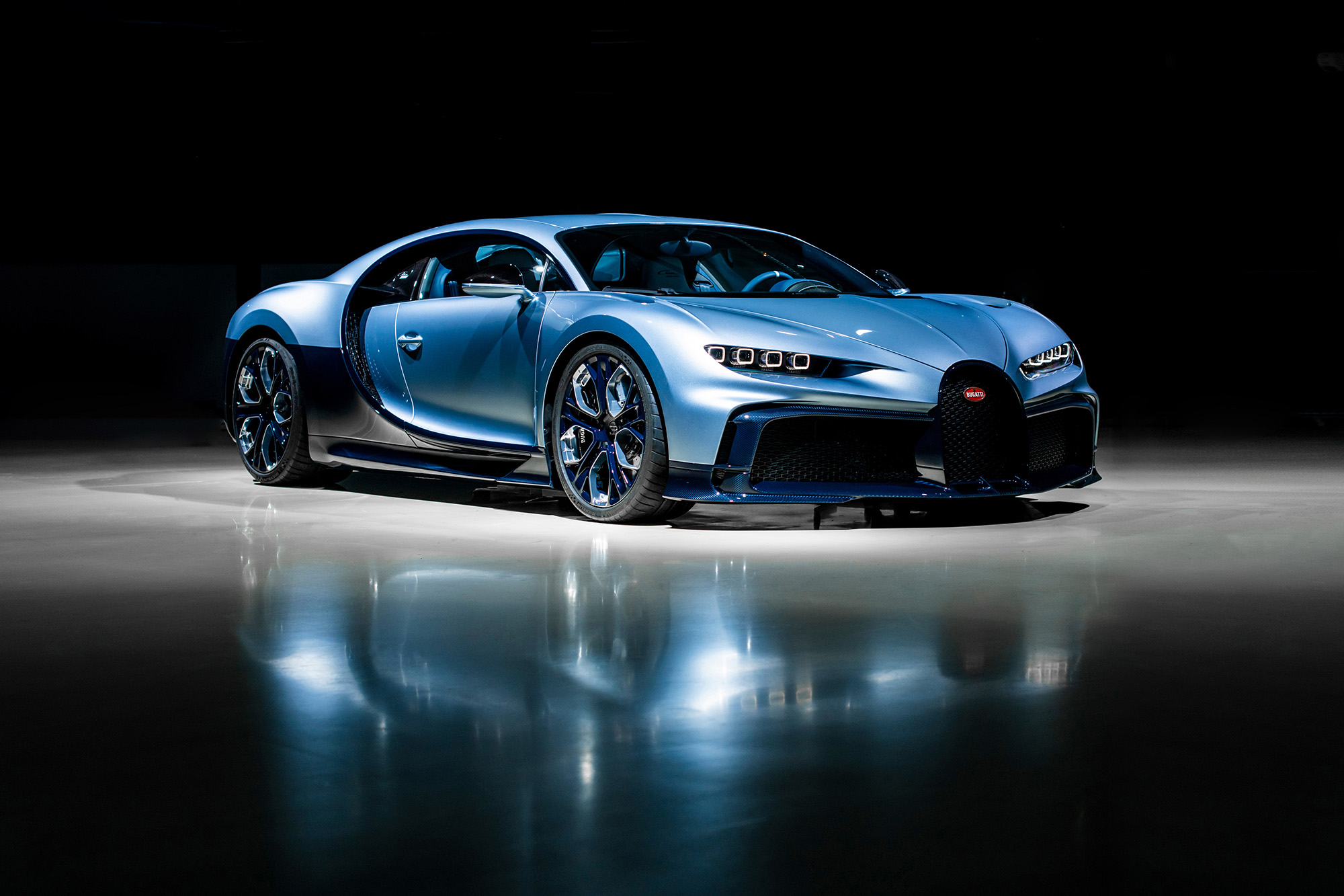 Bugatti just sold its last purely gas-powered car for $10.7 million ...
