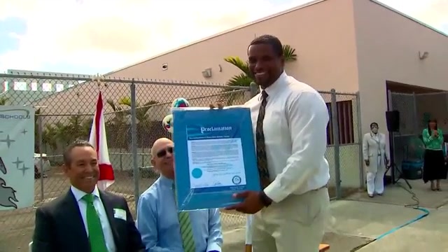 Phyllis Miller Elementary’s Don Clerveaux named Teacher of the Year ...