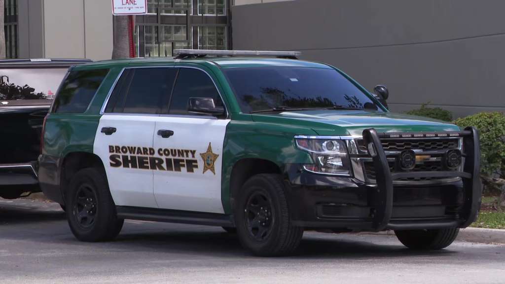 230323 BSO UNIT – WSVN 7News | Miami News, Weather, Sports | Fort ...