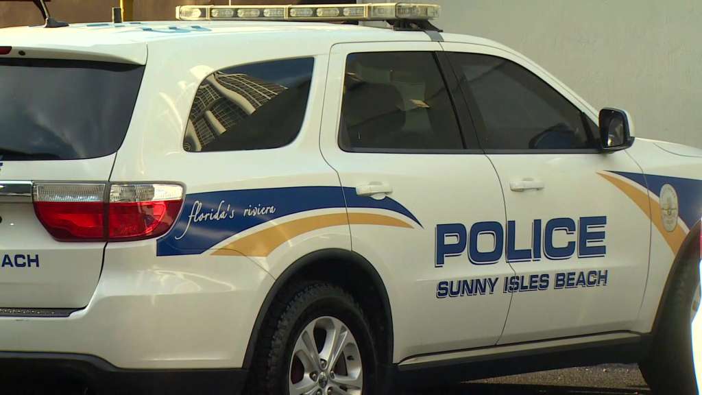 230328 SUNNY ISLES BEACH POLICE (1) – WSVN 7News | Miami News, Weather ...