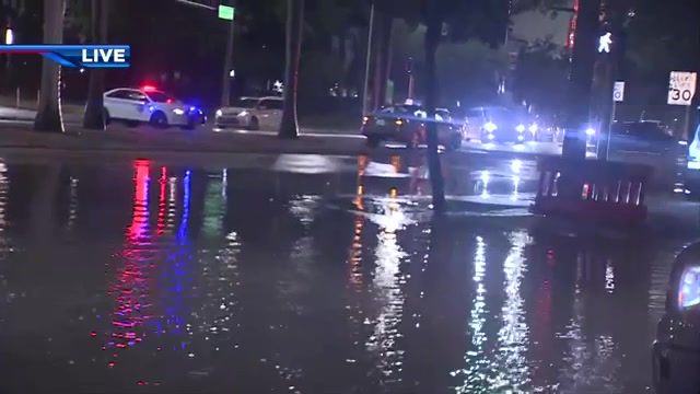 Heavy rain causes flooding near SR 395 in Miami, triggers flood ...