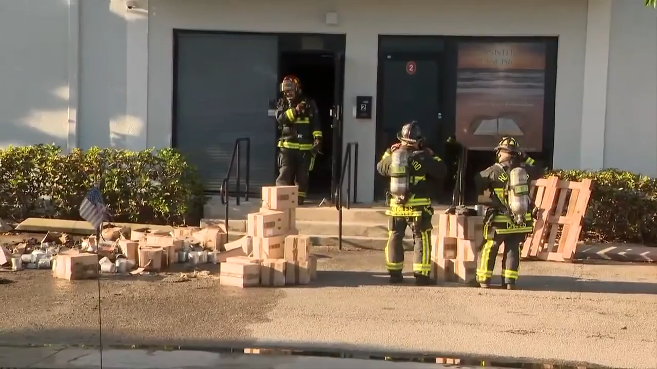 Firefighters combat warehouse fire in Davie - WSVN 7News | Miami News ...