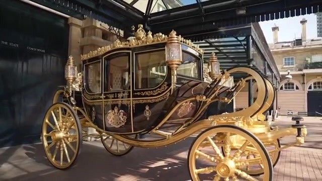 King’s coronation: 3 crowns, 2 carriages and a shorter route – WSVN ...