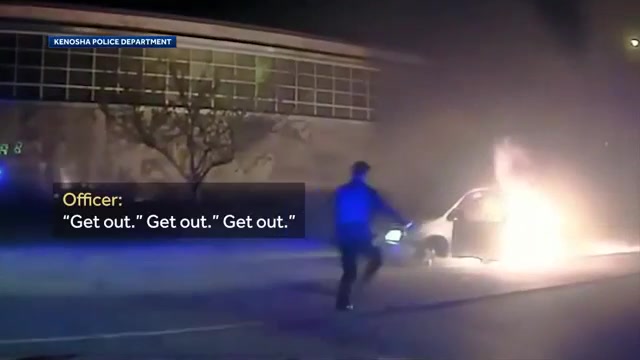 Wisconsin police officers help 84-year-old man escape van on fire ...