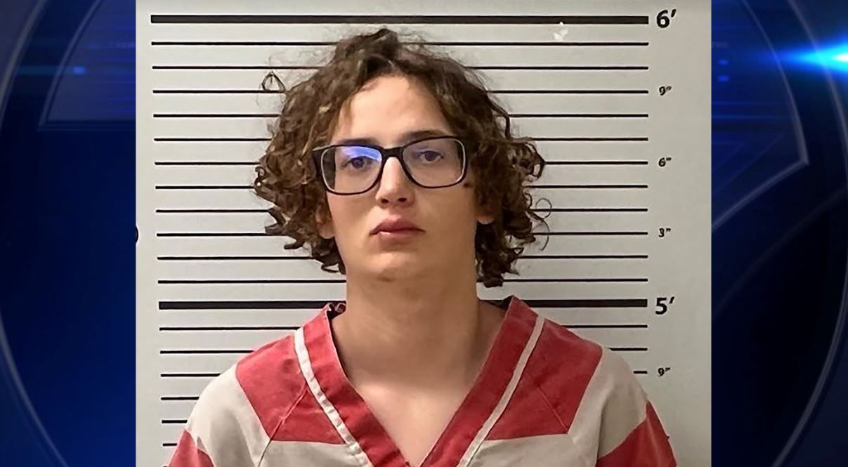 Mississippi 19-year-old arrested for shooting that left 2 teens dead, 4 ...