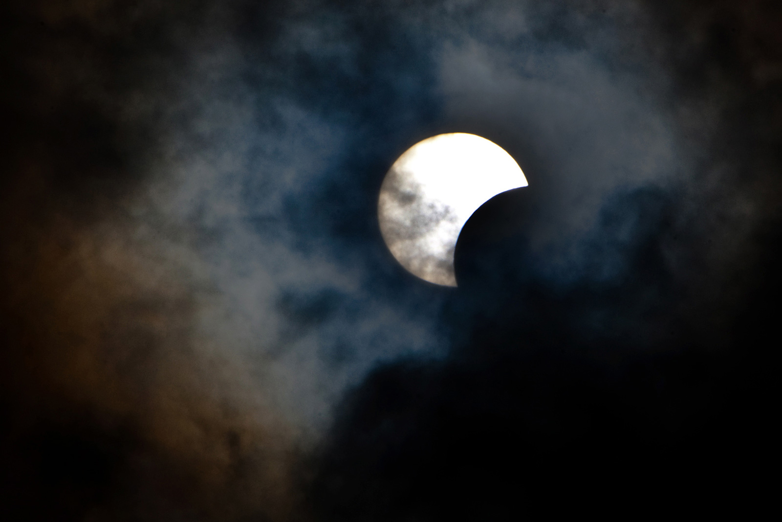 How to view this week’s rare hybrid eclipse - WSVN 7News | Miami News ...