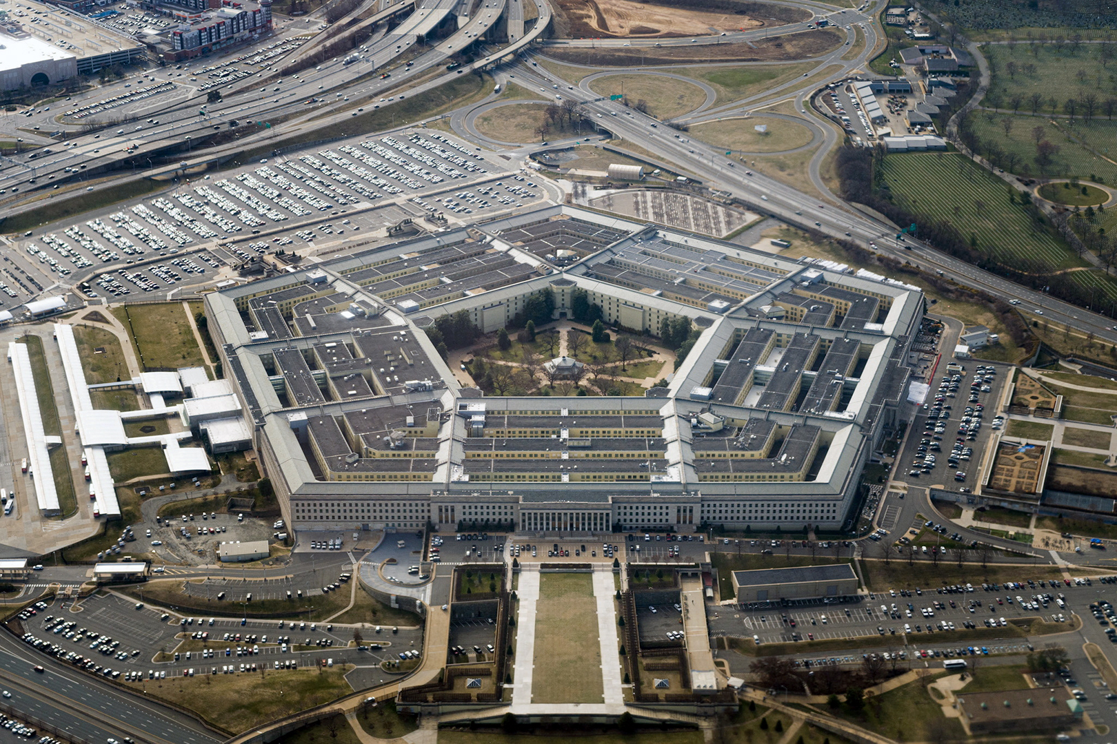 Washington Post: Person behind leaked Pentagon documents worked on ...