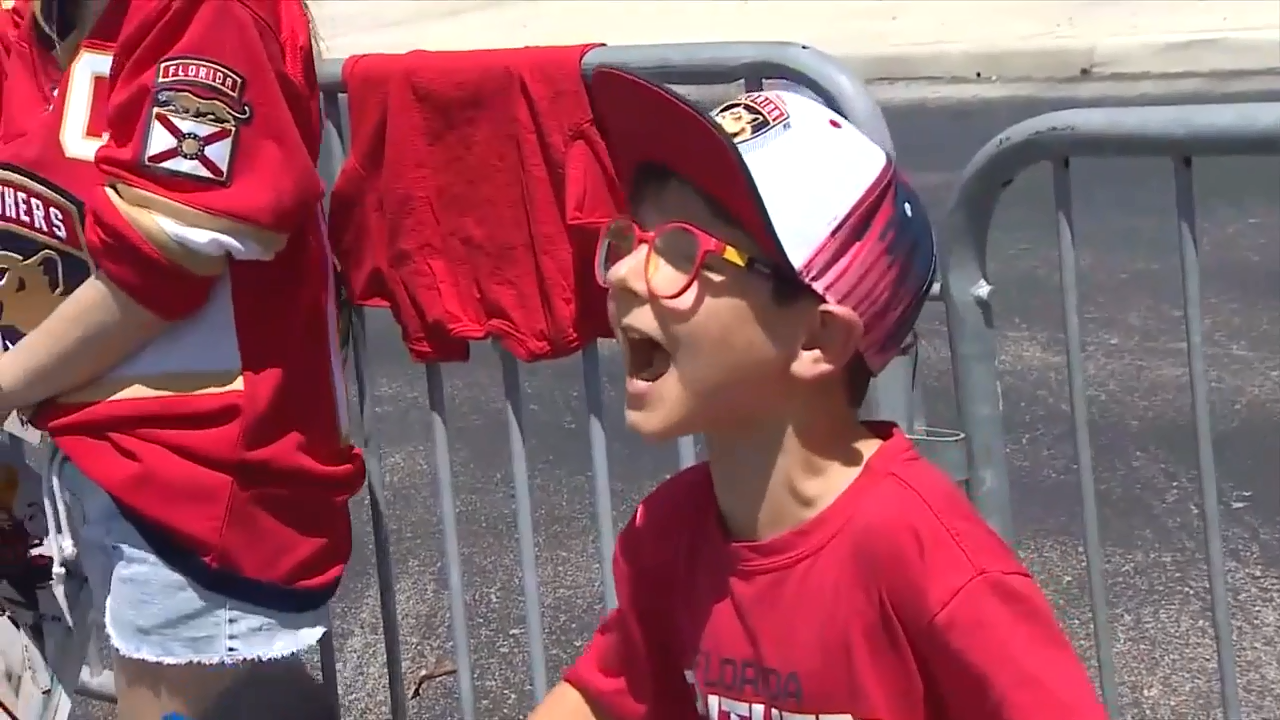 Fans give Panthers send-off at FLA Live Arena as team heads to North ...