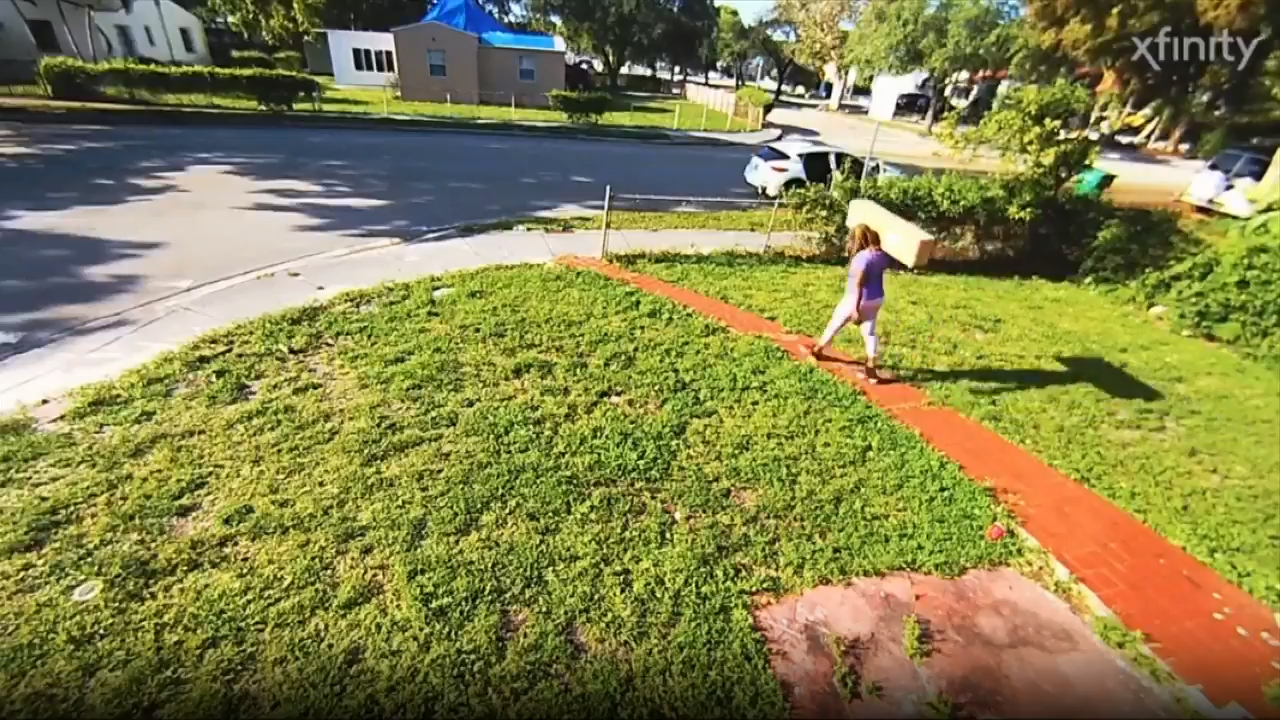 Surveillance video captures 2 porch pirates stealing packages from ...