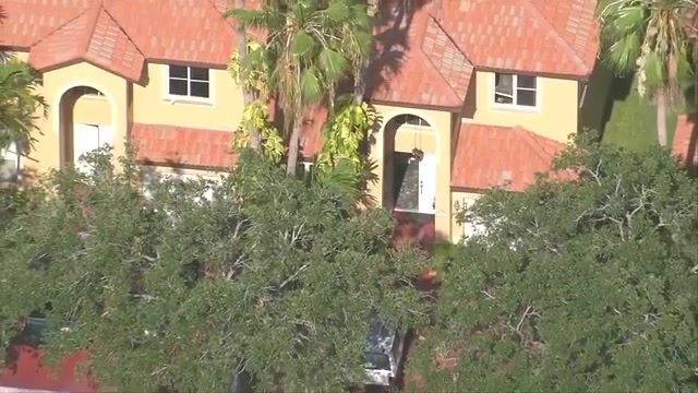1 found dead after fire sparks at Davie townhouse; crews put out flames ...