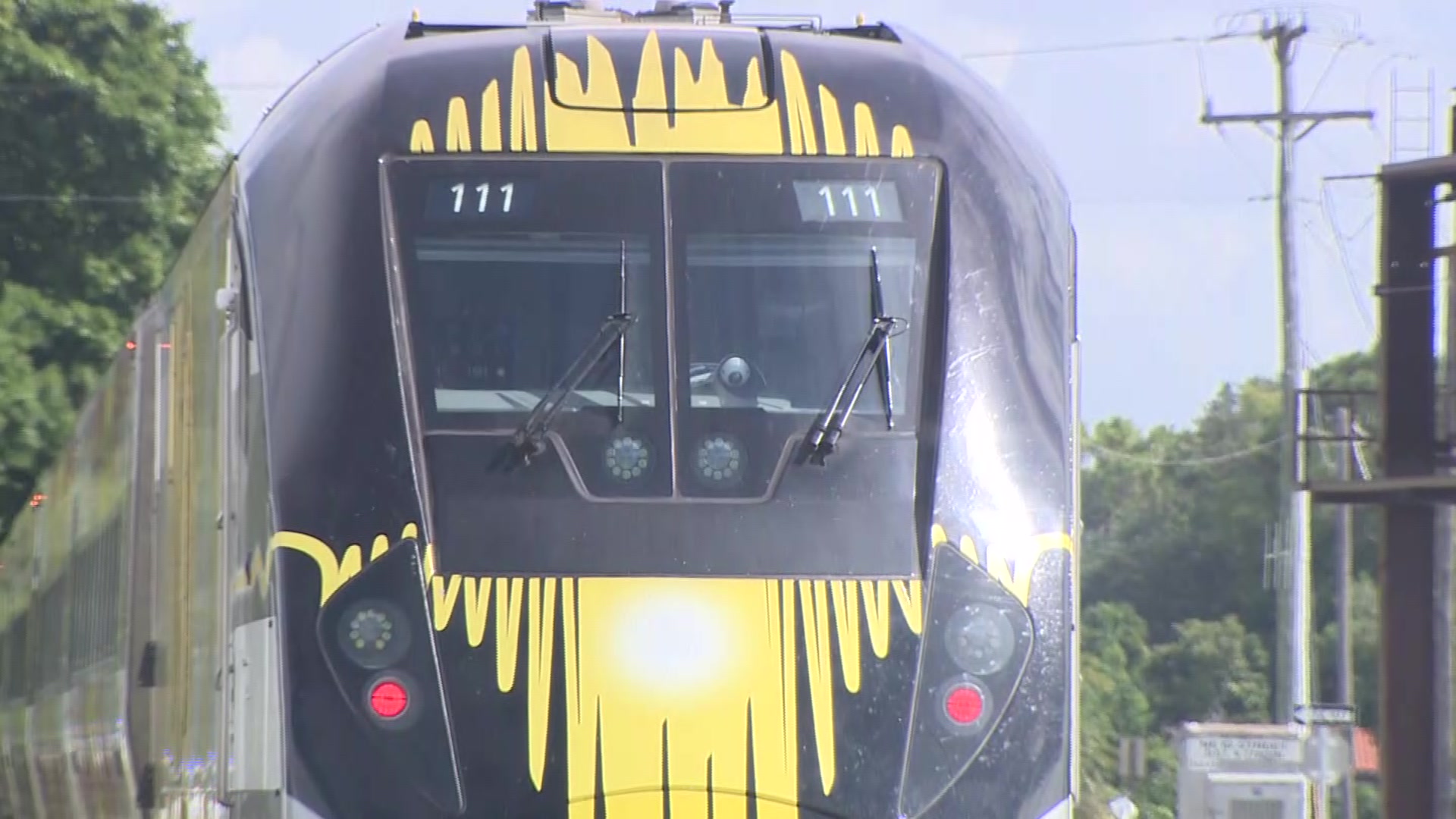 230515 GENERIC BRIGHTLINE TRAIN FRONT – WSVN 7News | Miami News ...