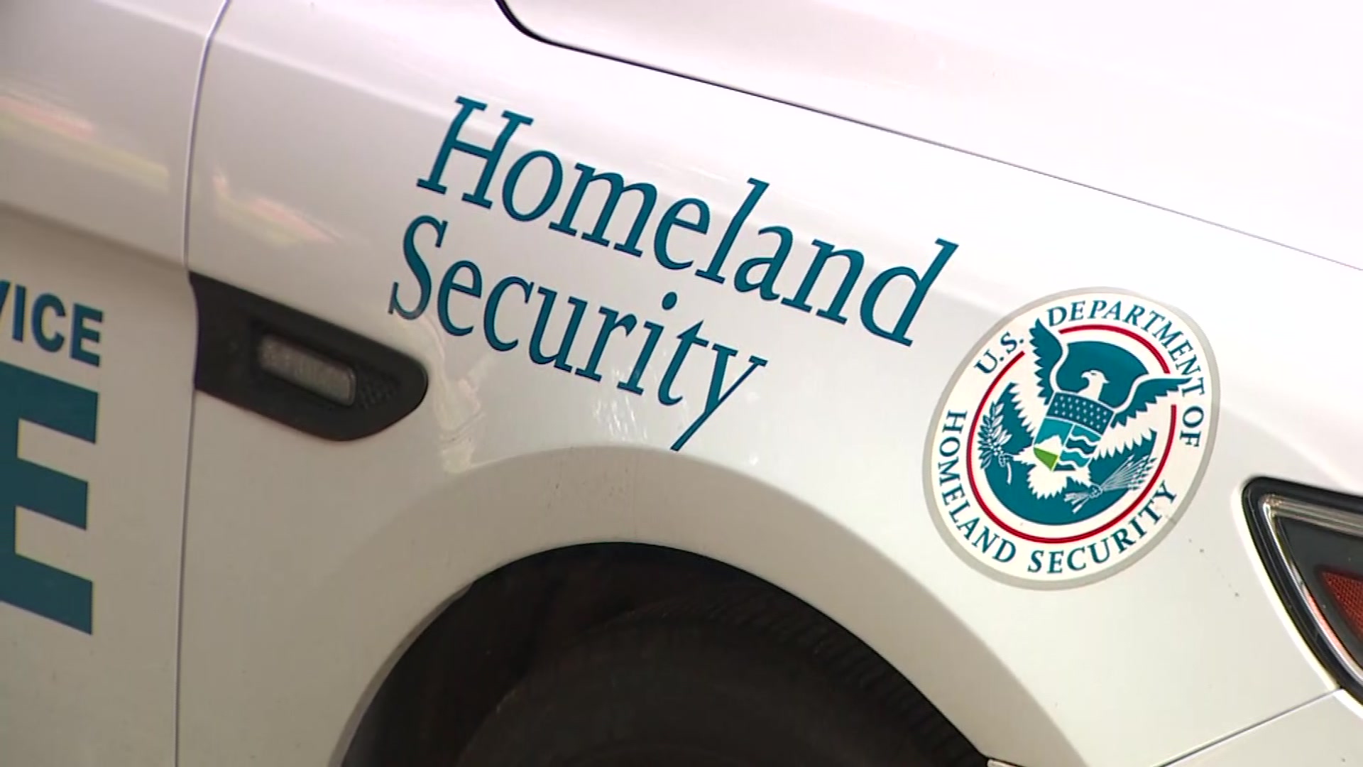 Trump administration revokes deportation protections for 600,000 ...