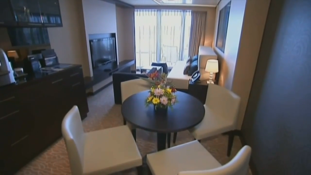 Bison, melted ice cream among top 10 out-of-the-ordinary hotel room ...