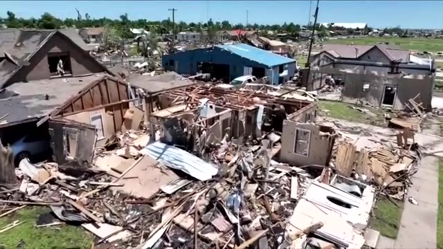 Millions remain under severe storm threat as one Texas town digs out ...
