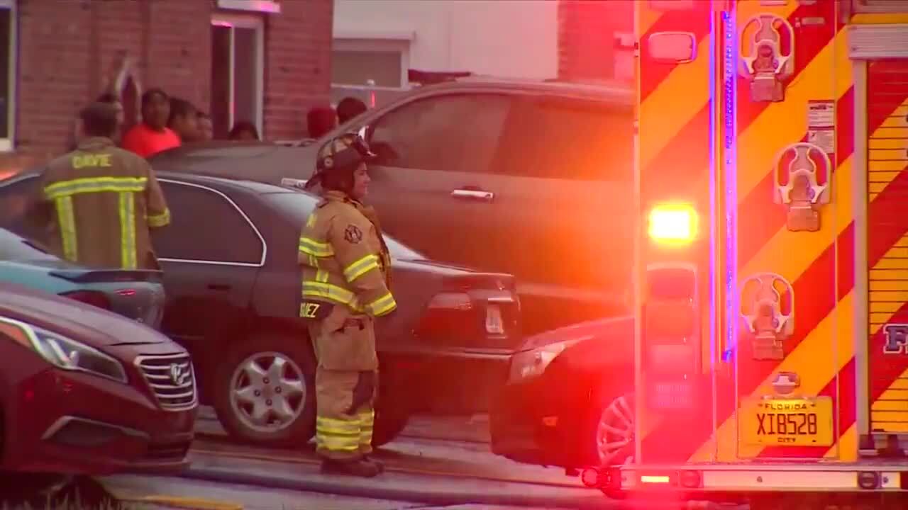 20, including 9 children, displaced after flames engulfs residential ...