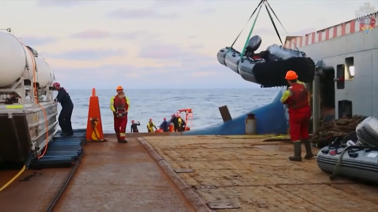 Rescuers race against time to find the missing sub in the Atlantic ...