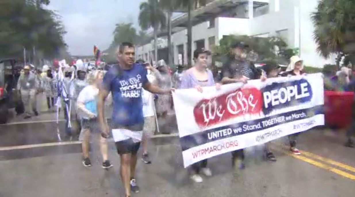 ‘We the People’ March: Rain no obstacle for hundreds in Fort Lauderdale ...