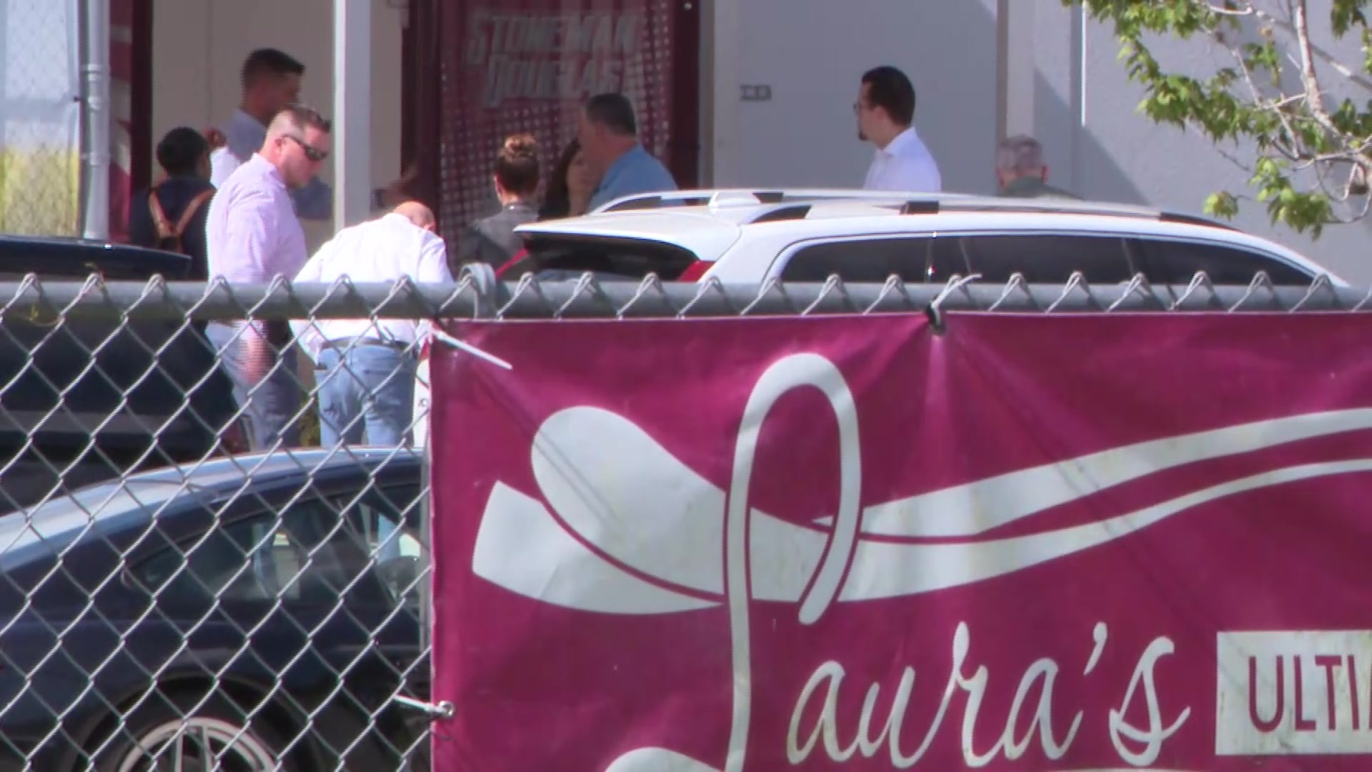 Victims’ families visit building where Parkland school shooting took ...