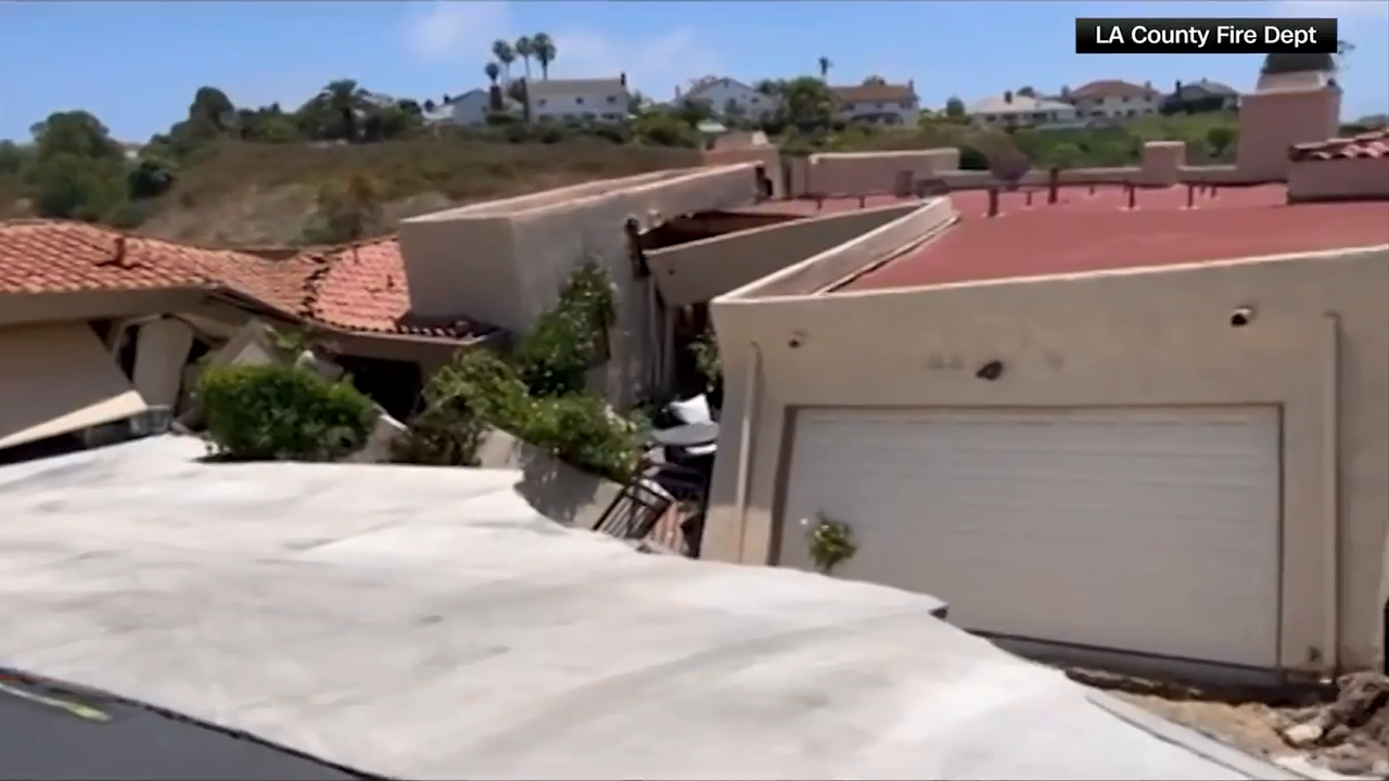 12 homes torn apart by landslide on Southern California’s Palos Verdes ...