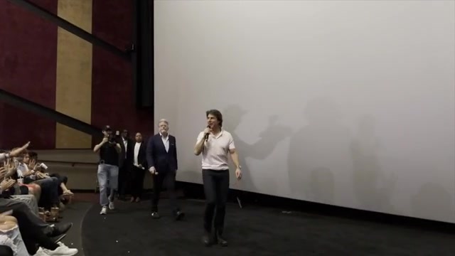 Tom Cruise surprises fans at screening of new ‘Mission: Impossible’ at ...