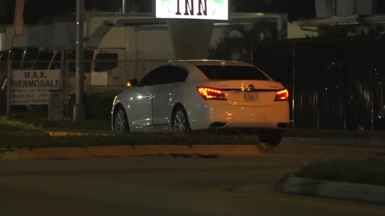 Pedestrian Rushed To Hospital After Crash In Nw Miami Dade Wsvn 7news