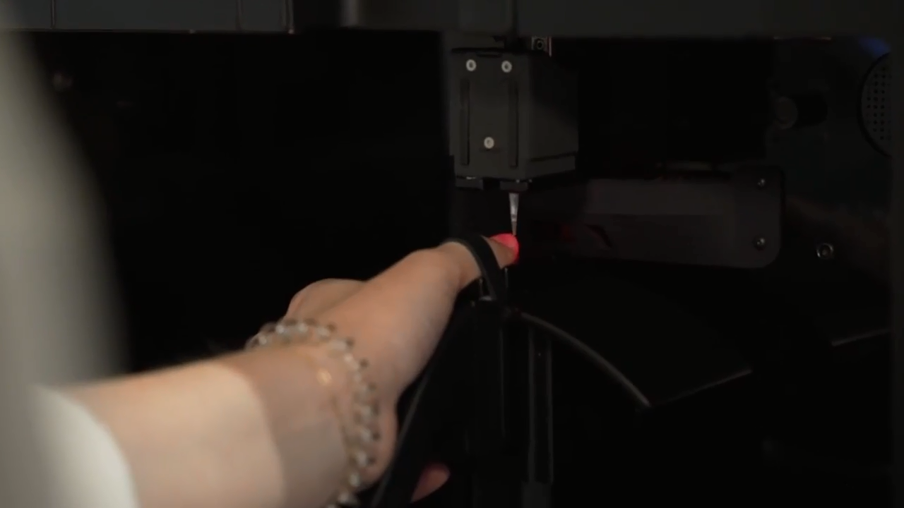 MIA’s XpresSpa adds new robot manicurist to give quick fixes before ...