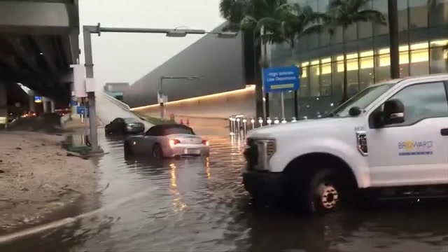 Strong thunderstorms cause flash floods in parts of Broward; hundreds ...