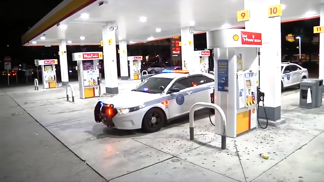 Police Search For 3 Suspects Accused Of Stealing Jewelry From Man At