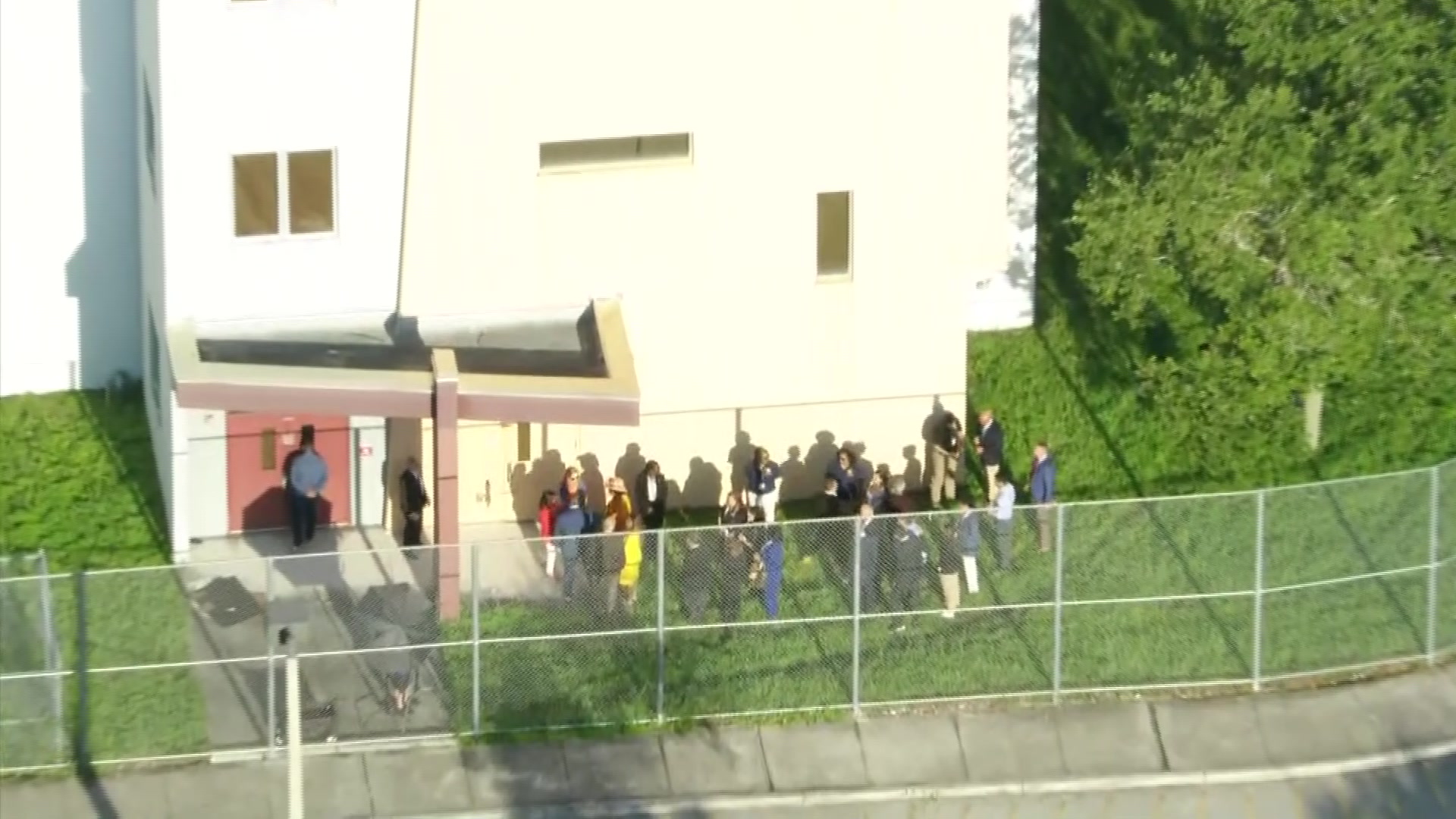 Parents of Parkland school shooting victims claim reenactment suggests former deputy heard ...