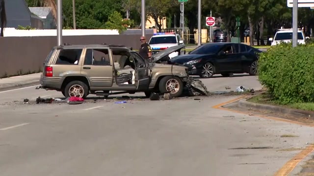 1 airlifted after rollover wreck in Miami Gardens - WSVN 7News | Miami News, Weather, Sports ...