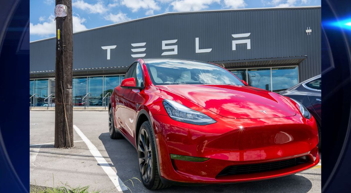 Tesla begins notifying workers who were affected by data breach - WSVN ...