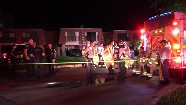 Fire sparks in Davie home, 2 transported to hospital - WSVN 7News ...