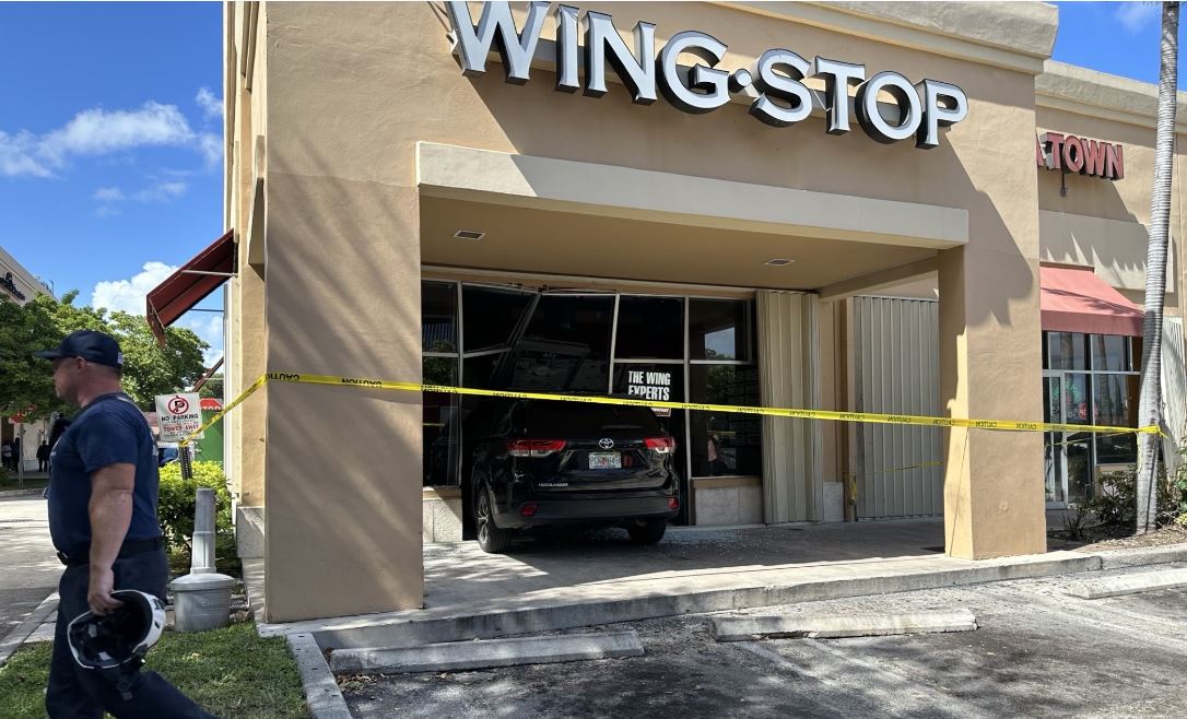 Vehicle crashes into Miami Wingstop; no injuries reported - WSVN 7News ...