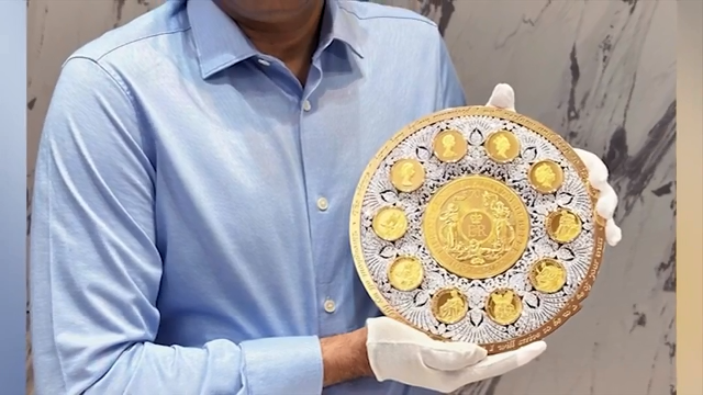 Elizabeth II honored with basketball-sized gold coin worth ‘around $23 ...