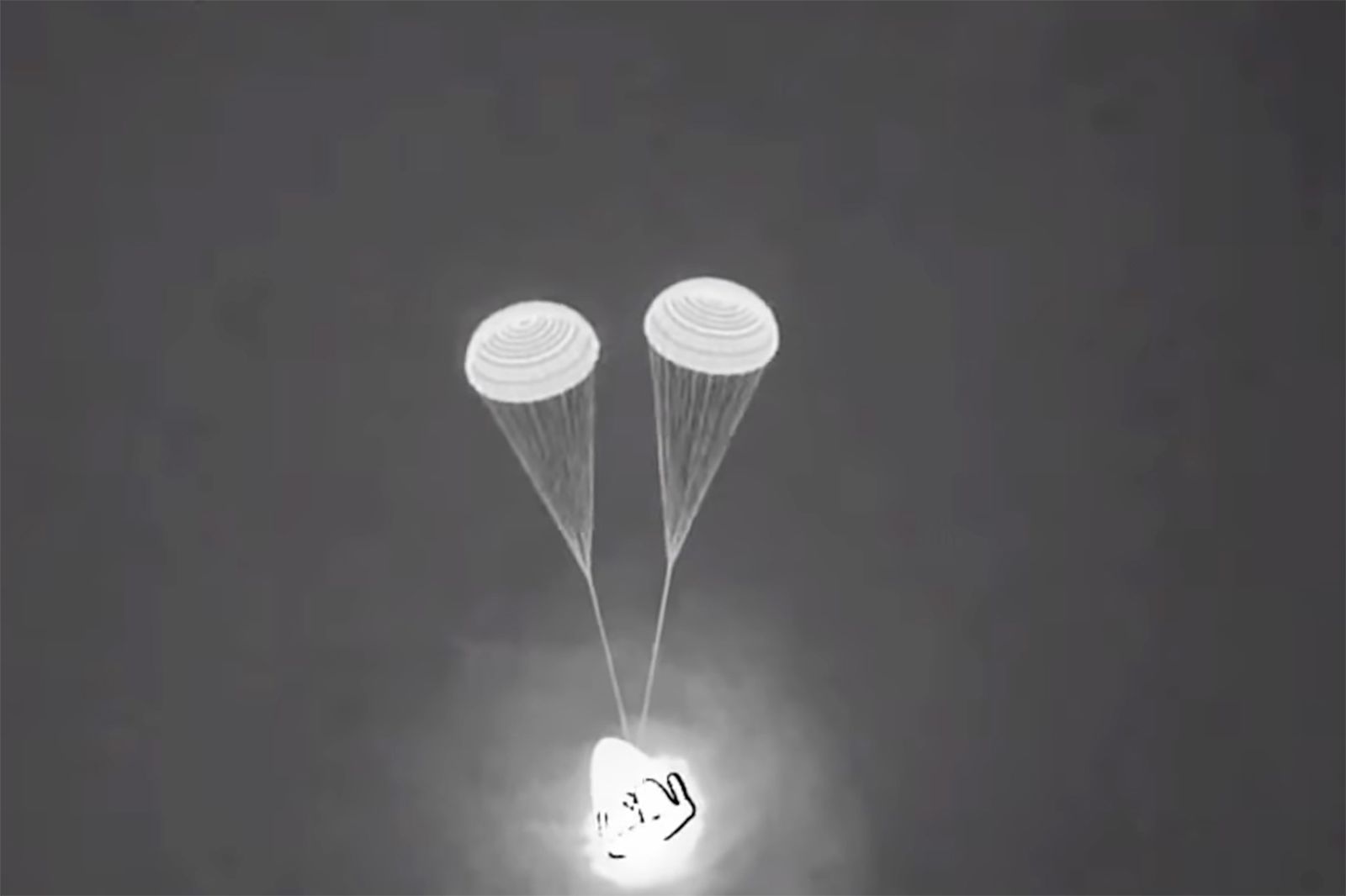 4 astronauts splash down off coast of Florida, ending 6-month mission ...