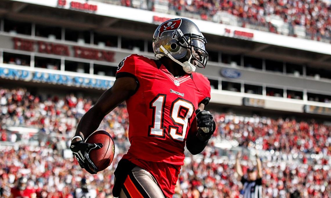 Ex-NFL receiver Mike Williams dies 2 weeks after being injured in ...