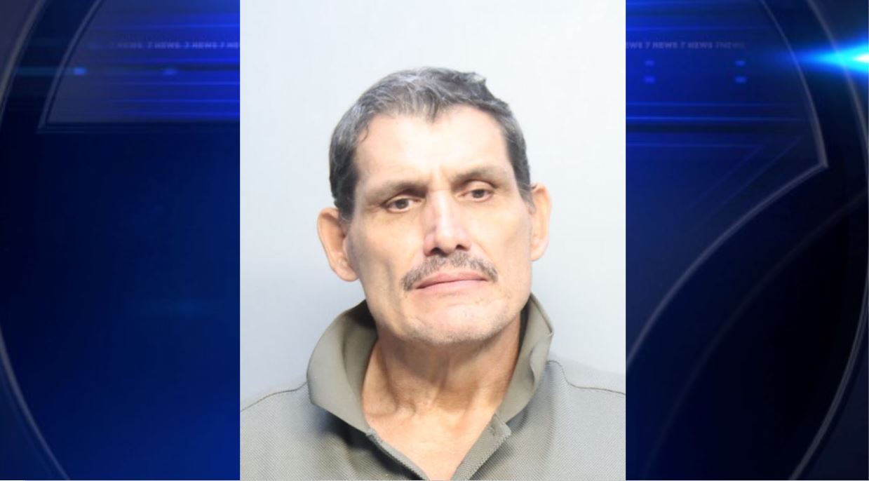 West Miami man arrested after allegedly setting his own trailer on fire ...