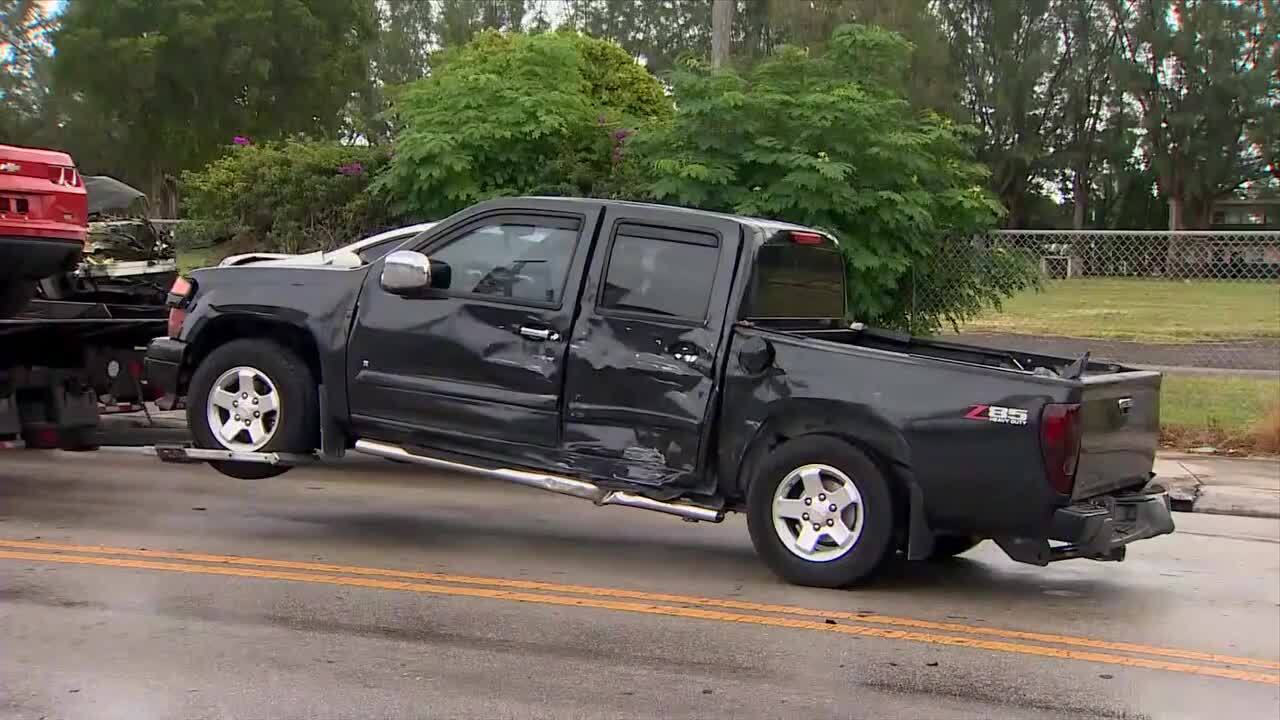 Transit bus collides with 4 vehicles in Hialeah; 1 hospitalized - WSVN ...