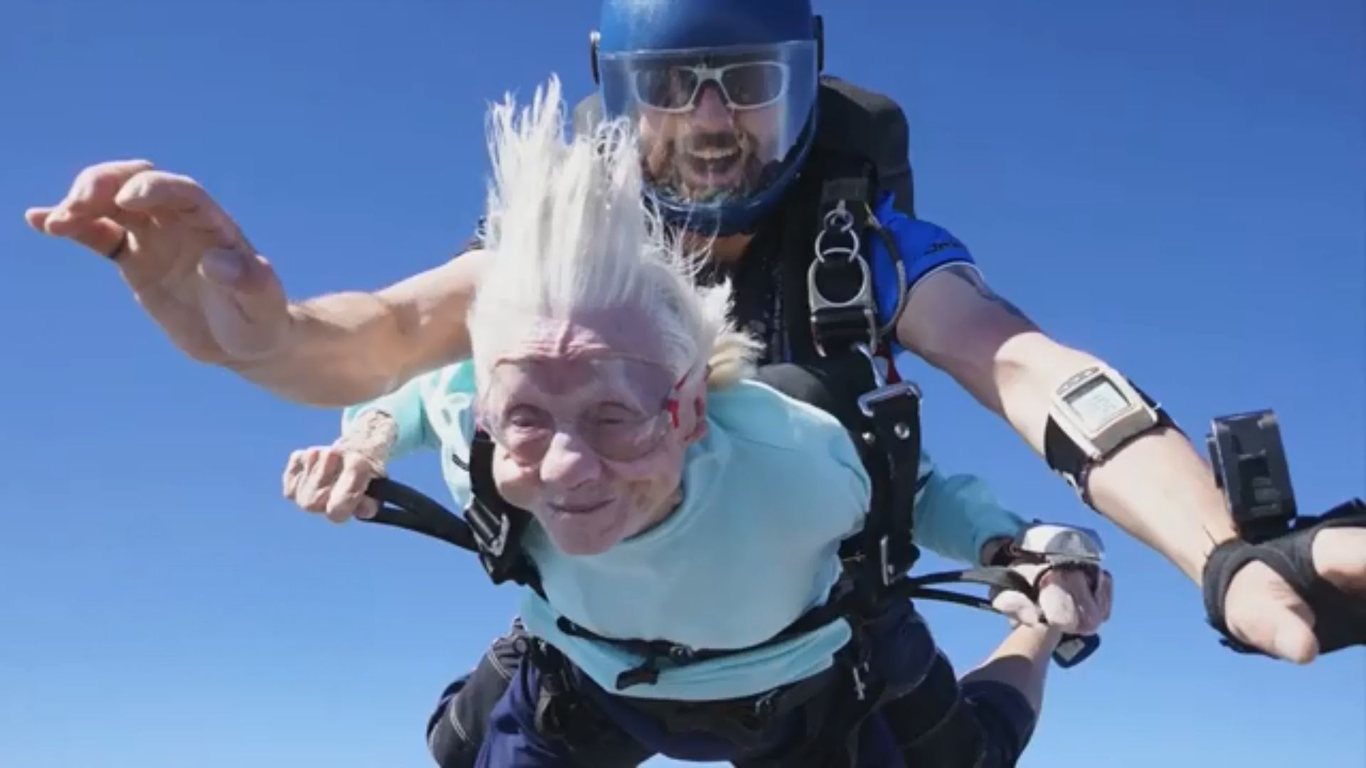 104 Year Old Chicago Woman Dies Days After Making A Skydive That Could