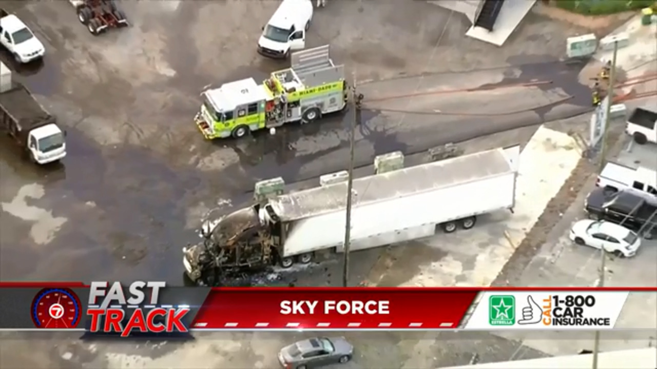 Firefighters Extinguish 18 Wheeler Truck Blaze In Nw Miami Dade Wsvn