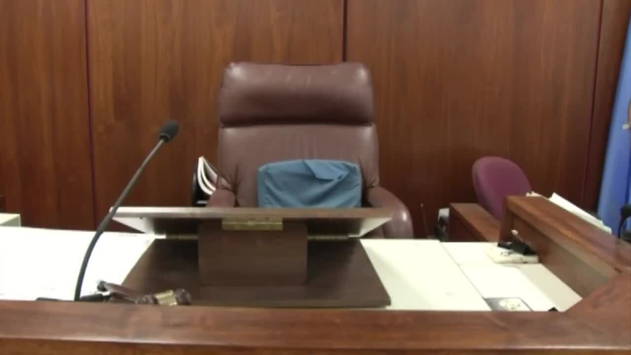 Oklahoma judge could be removed for her text exchanges during a murder ...