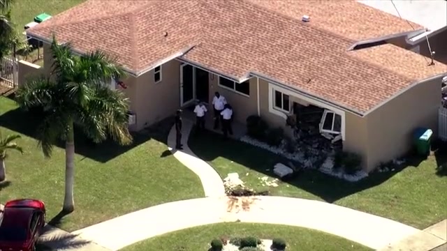 Driver Hospitalized After Crashing Into Home In Sw Miami Dade Following