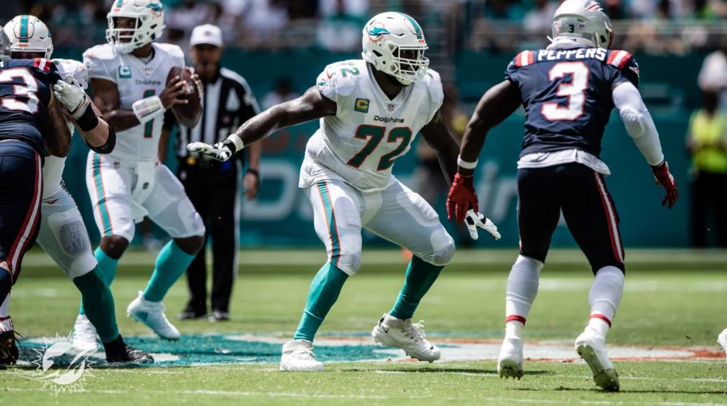 Dolphins place veteran LT Terron Armstead on IR with knee injury - WSVN 7News | Miami News ...